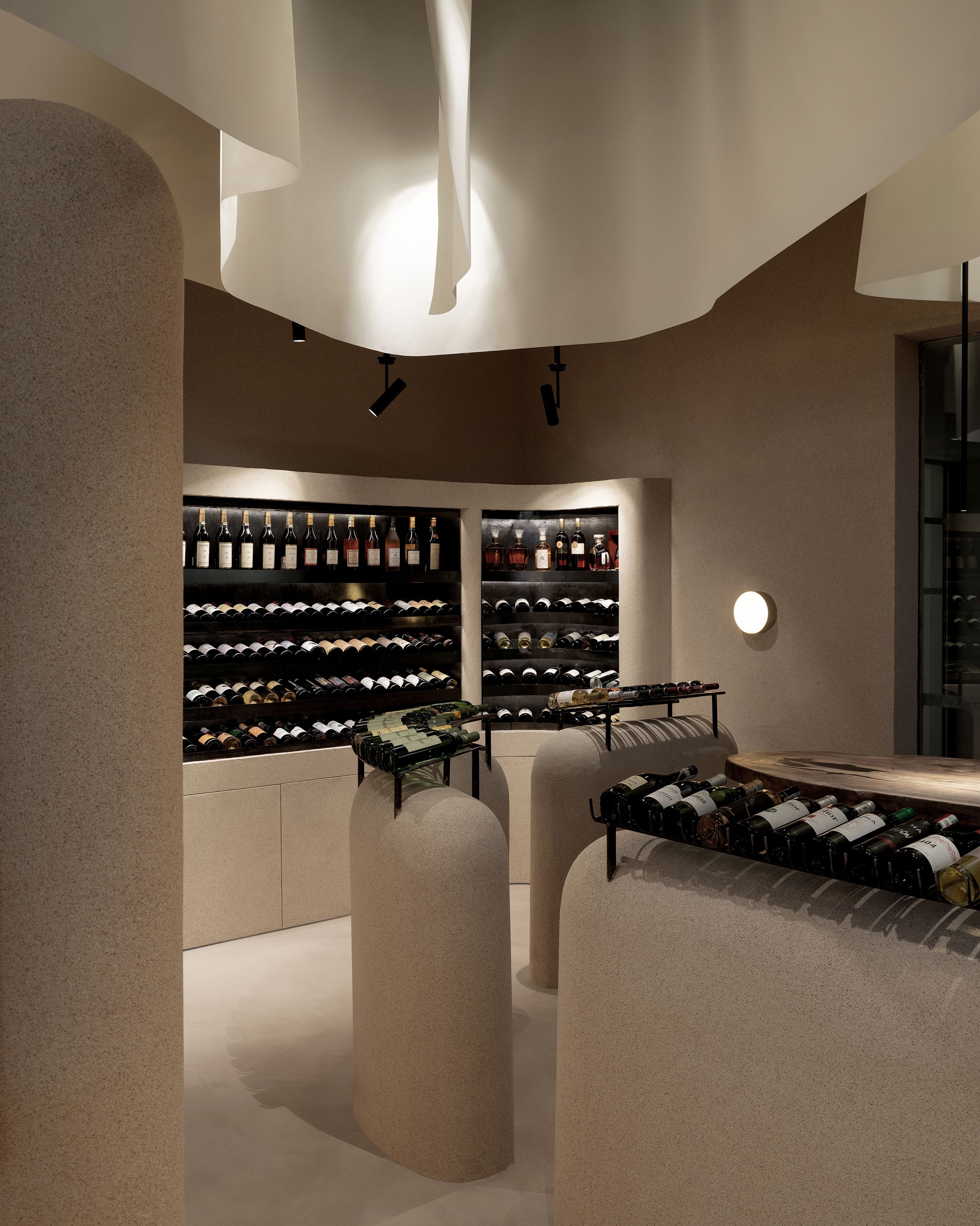 Good wine store interior design