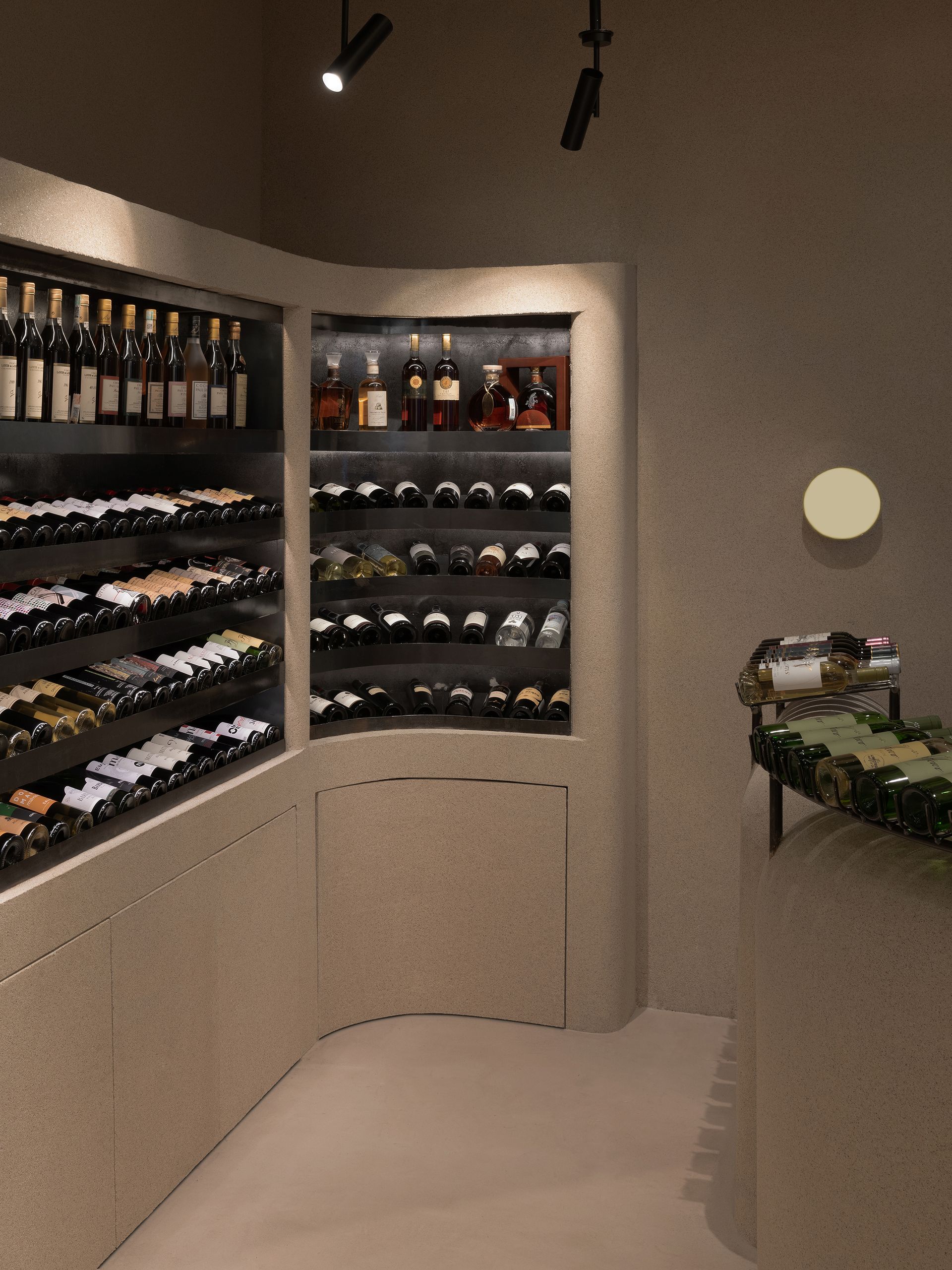 Good wine store interior design