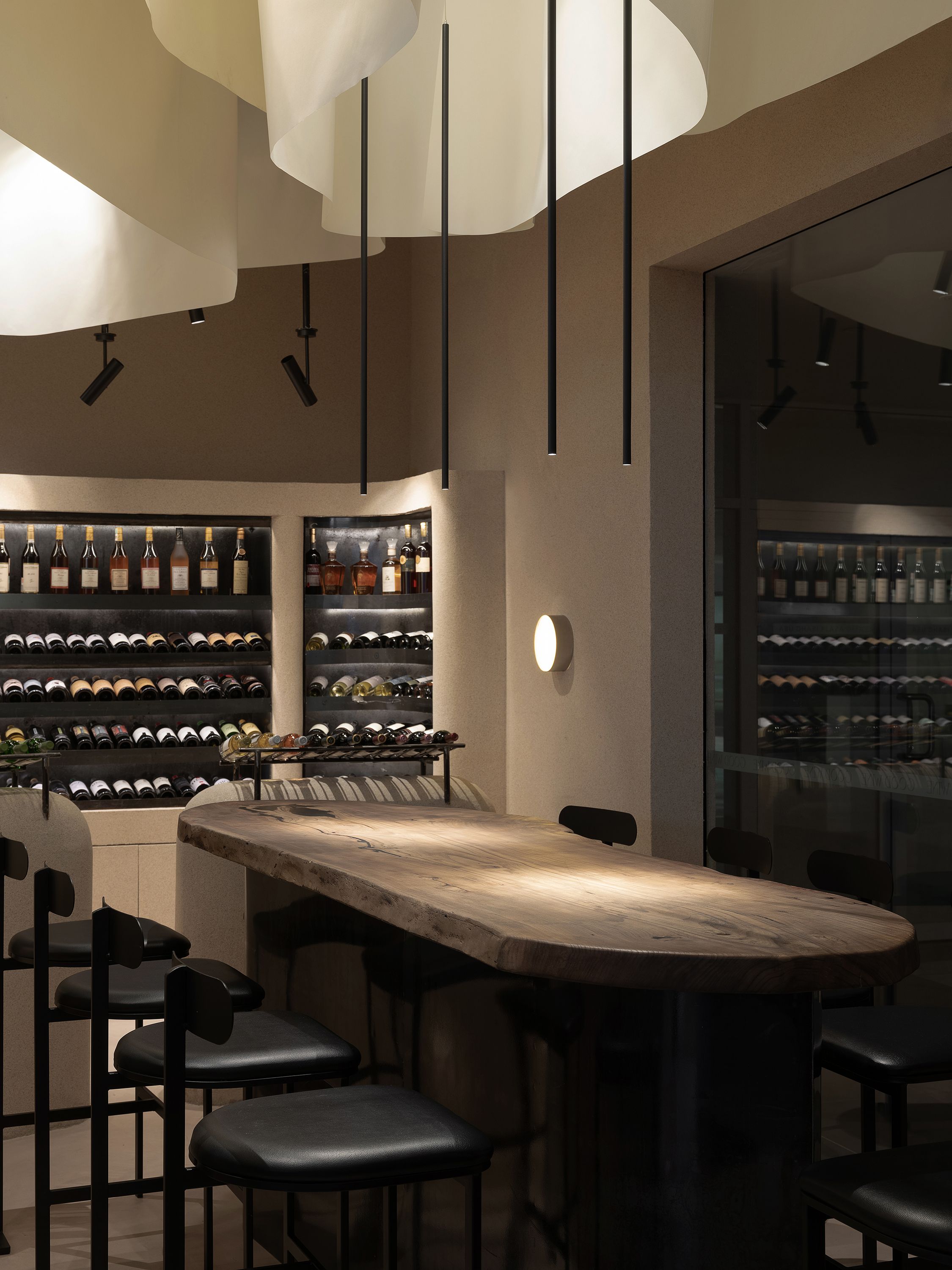 Good wine store interior design