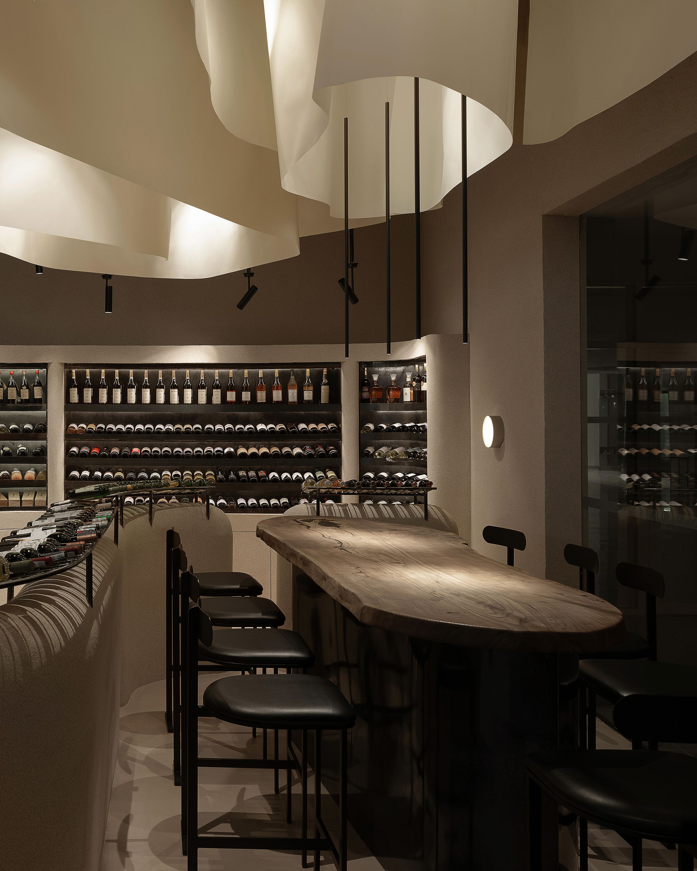 Good wine store interior design